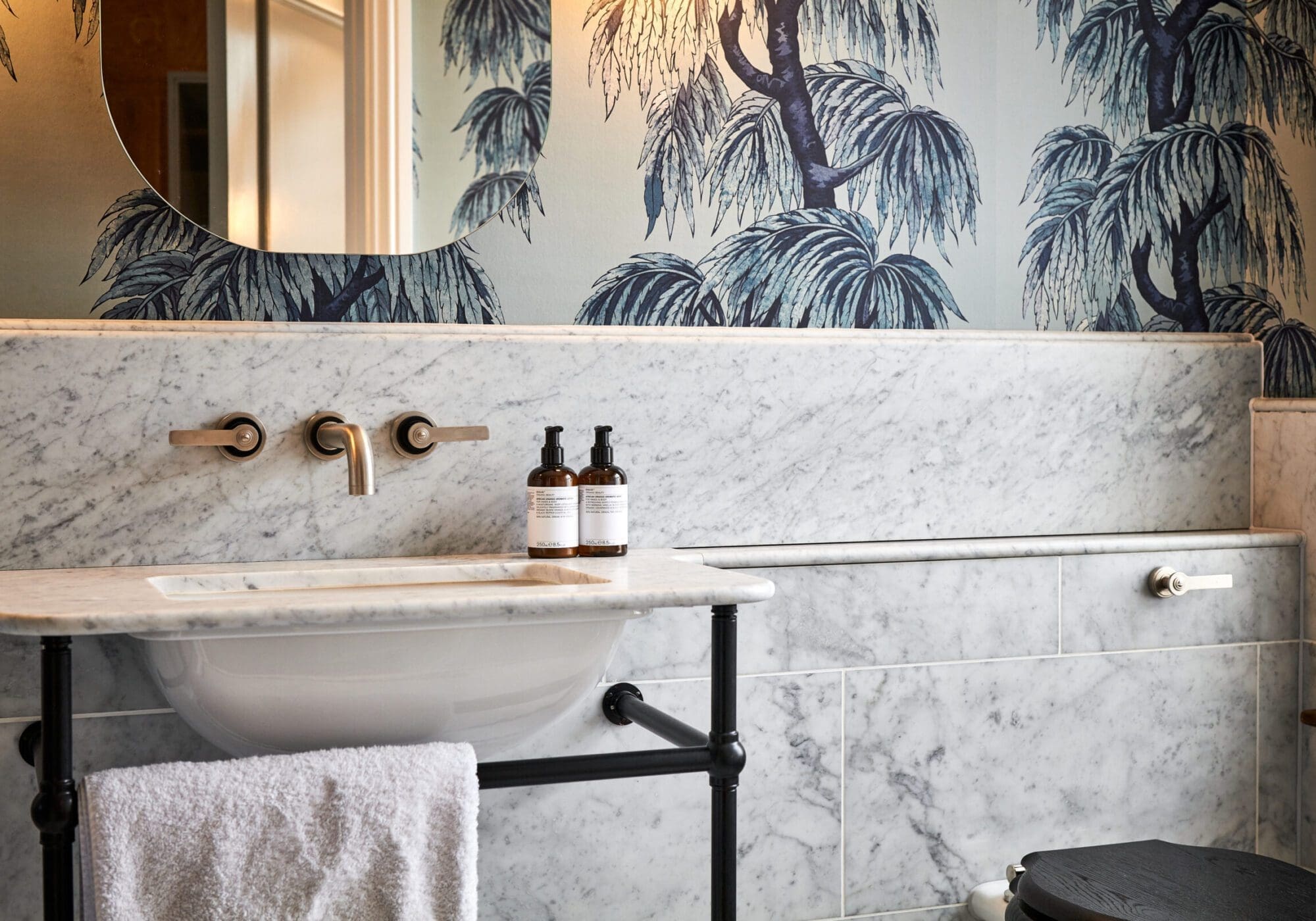 The Lost Poet, Notting Hill London review | ROADBOOK